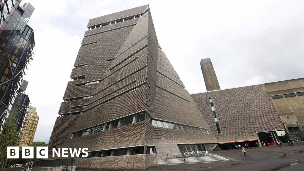Timelapse of build as as new Tate Modern extension unveiled - BBC News