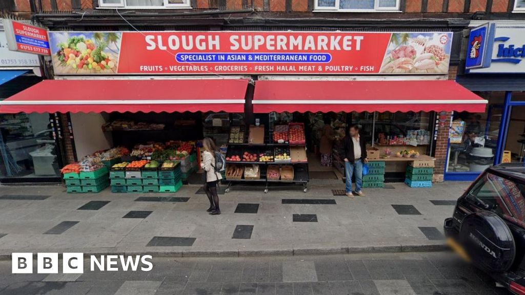 Slough grocery store reopens after mouse infestation - BBC News