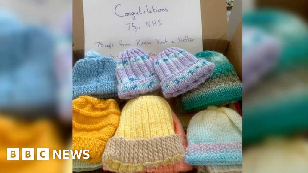 NHS at 75: Kippax knitters craft 75 baby hats to mark milestone - BBC News
