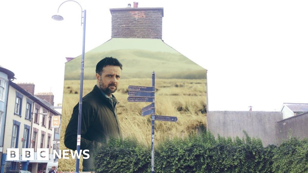 Hinterland: TV drama mural plan for Aberystwyth building - BBC News