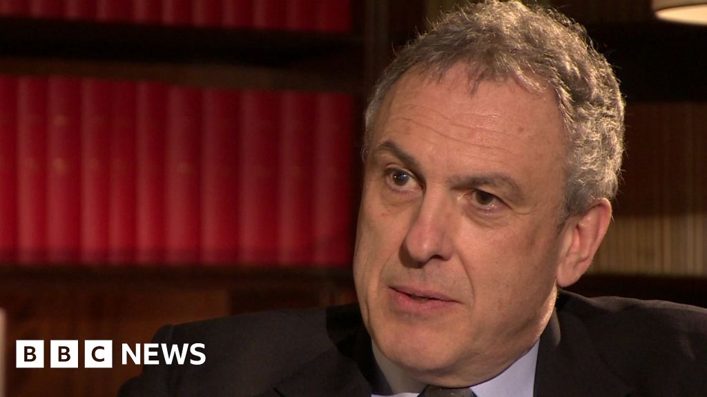 Brexit won't be completed in two years, says Simon Fraser - BBC News