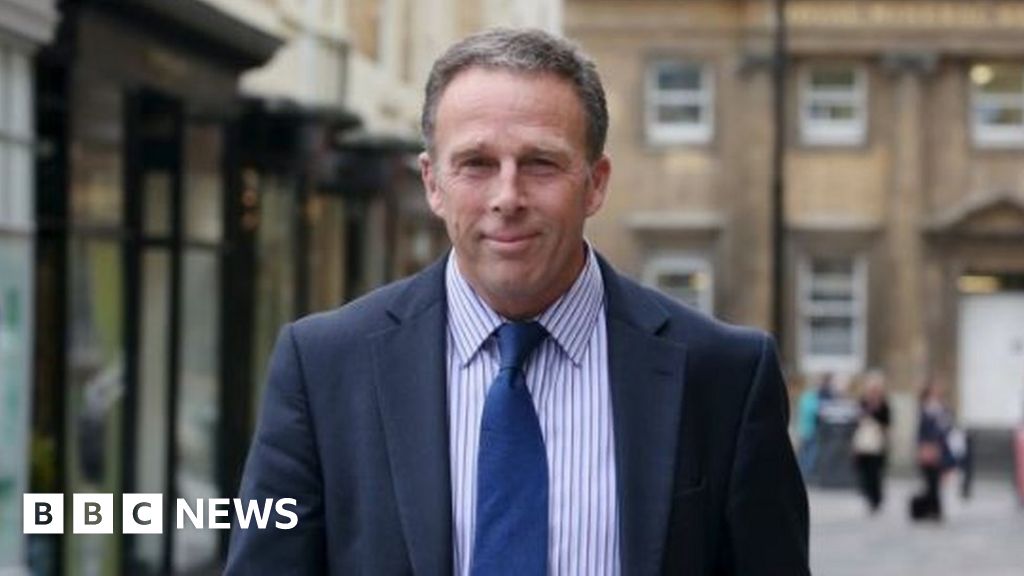 Council leader says universities should pay tax for students - BBC News