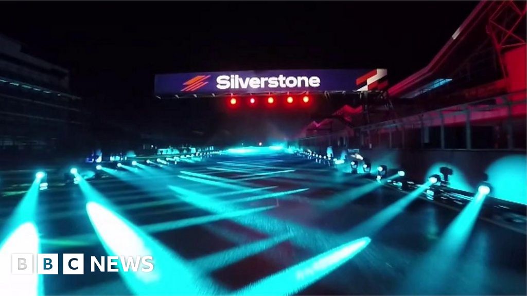 Silverstone: Formula 1 race track turned into light show - BBC News