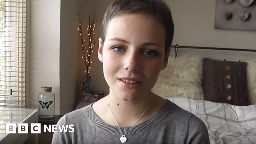 Tributes to teen cancer vlogger Charlotte Eades - BBC News