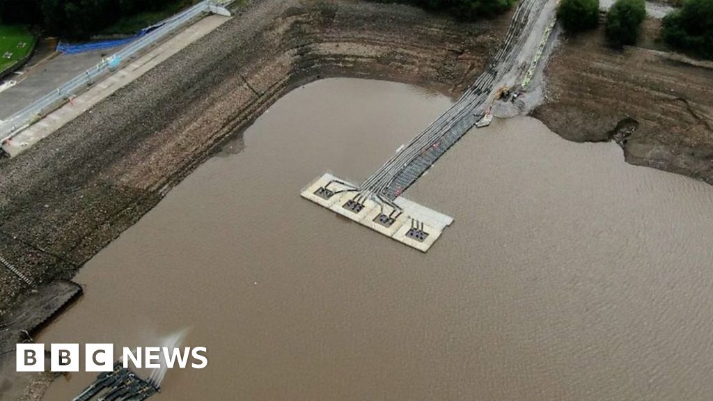 Whaley Bridge dam work 'could last three years' - BBC News