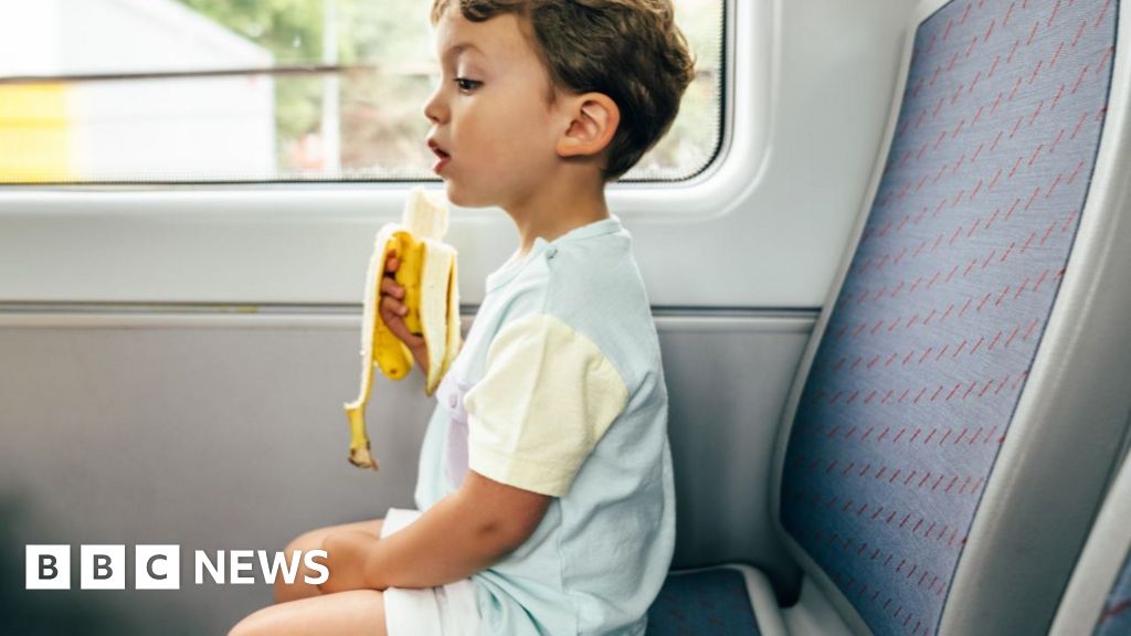 What do you think of a public transport snack ban? - BBC News