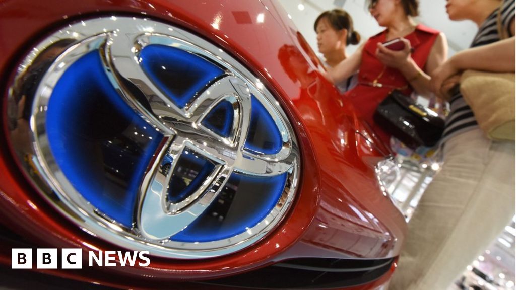 Toyota shares rise despite weak earnings and outlook - BBC News