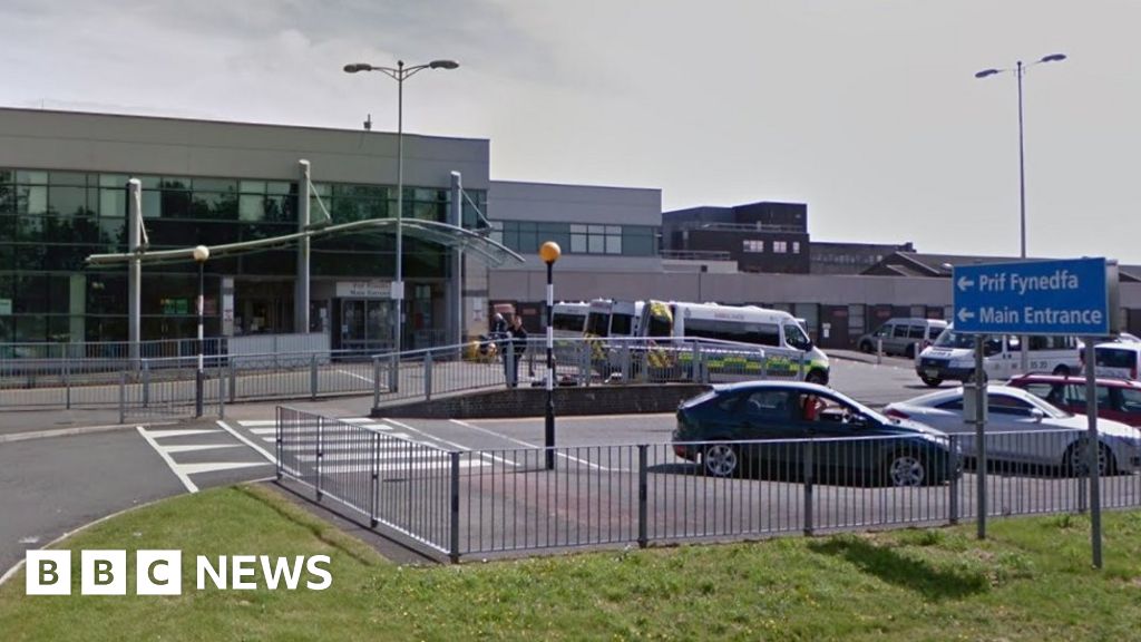 NHS charity Awyr Las probe 'a matter of urgency' - BBC News