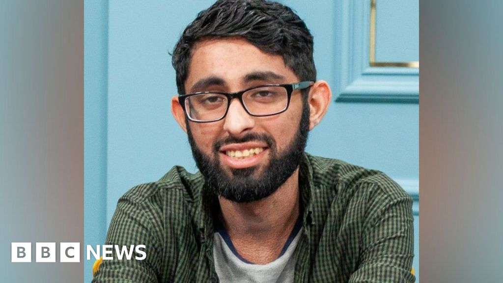 Autistic blogger pledges to help others and raise awareness