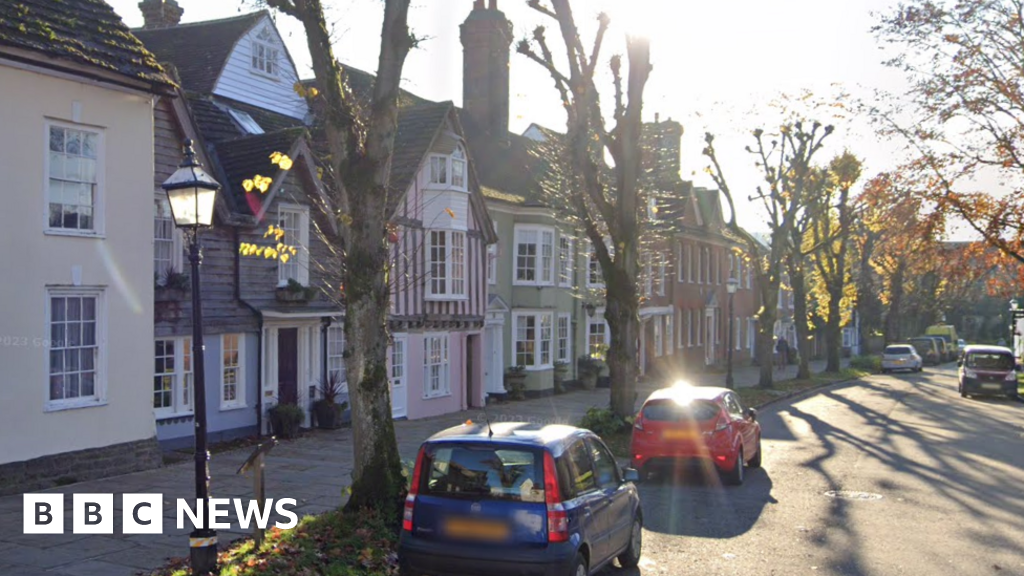 Horsham: Consultation on increasing tax on second and empty homes ends ...