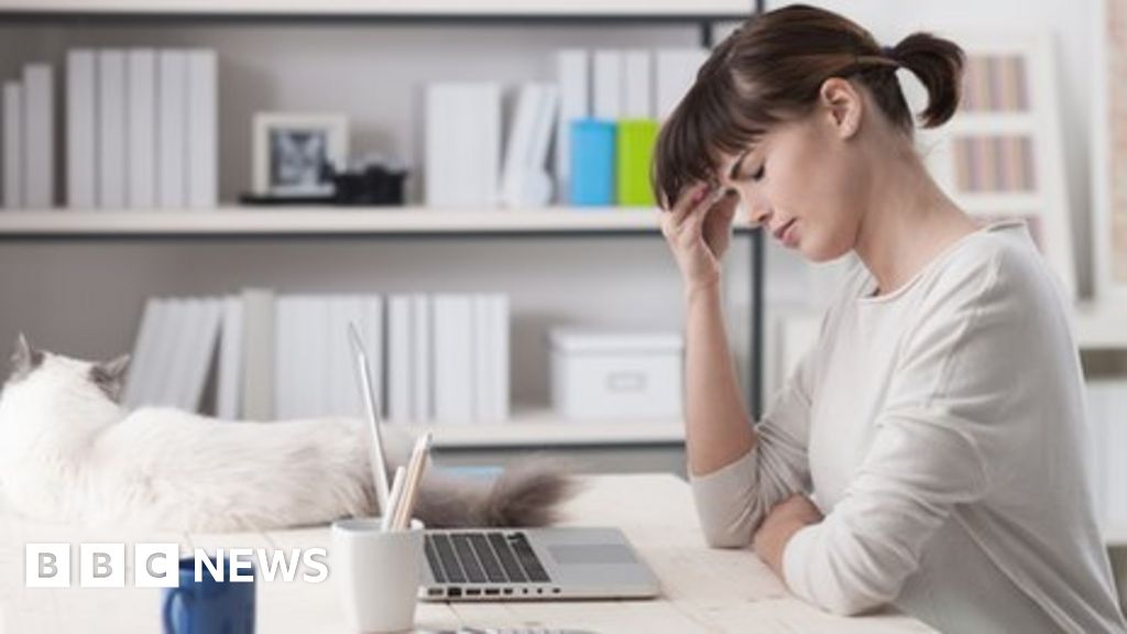 Is the web full of nasty tricks? - BBC News