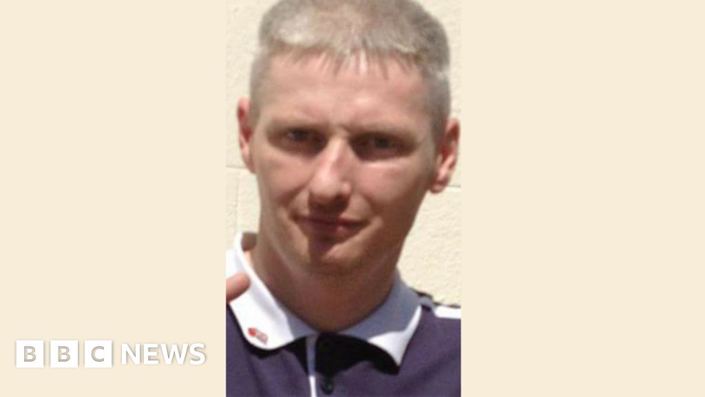 Murder probe after man attacked in Kilmarnock home - BBC News