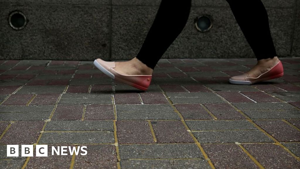 'Canada creep' suspect charged - police thank internet sleuths - BBC News