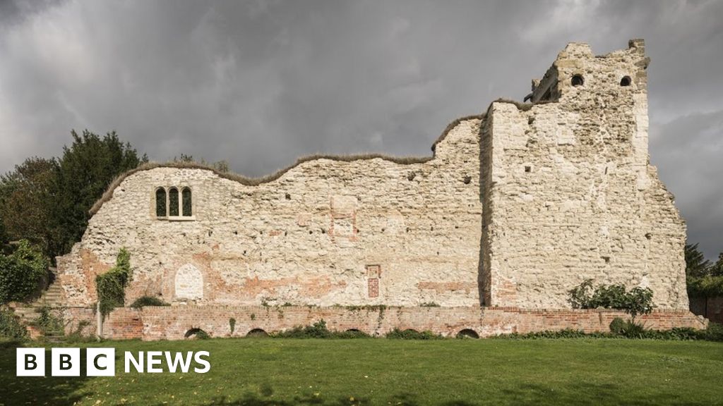 Wallingford Castle remains saved from ruin, Historic England says - BBC ...