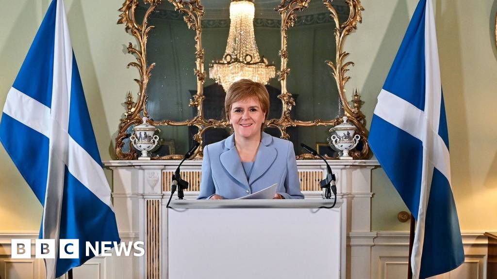 First Minister's press conference - BBC News