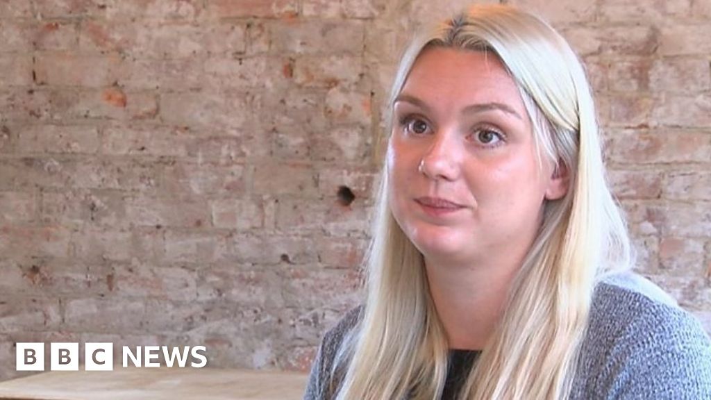 Leeds woman has applied for more than 2,000 jobs in three months