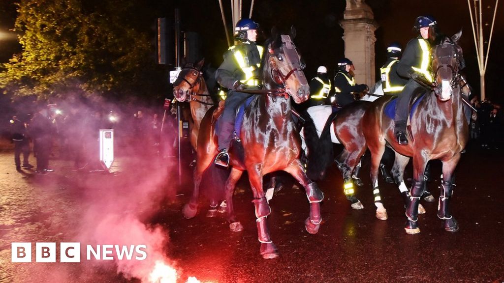 Million Mask March: Four officers hurt but protest 'mainly peaceful ...