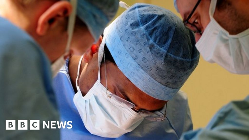 Security warning over hospital syringe pumps - BBC News