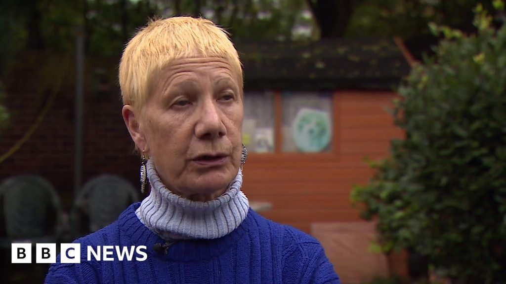 Barbara Denham: Finding two dead bodies in the same spot - BBC News