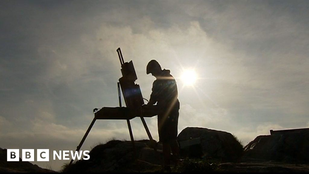 'Mini Monet' Kieron Williamson on his 'constant inspiration' - BBC News