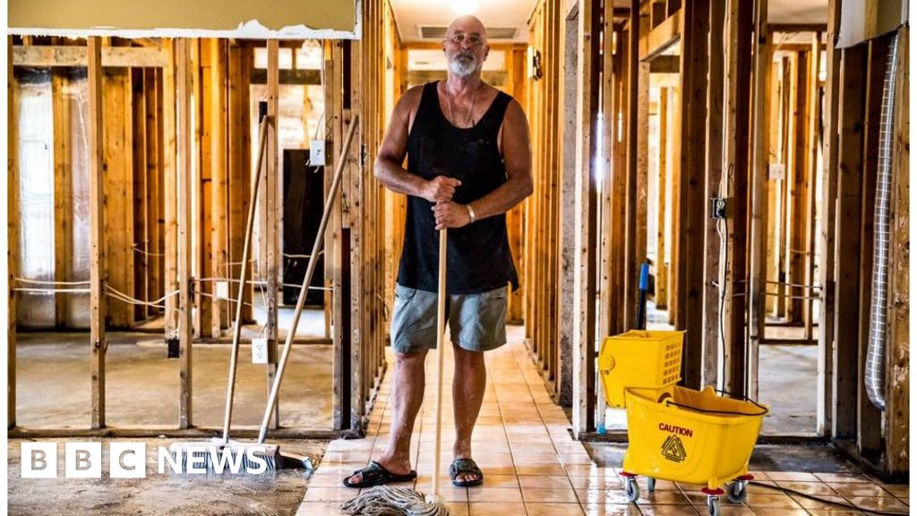 Louisiana floods: Photographs capture wrecked homes and lost memories ...