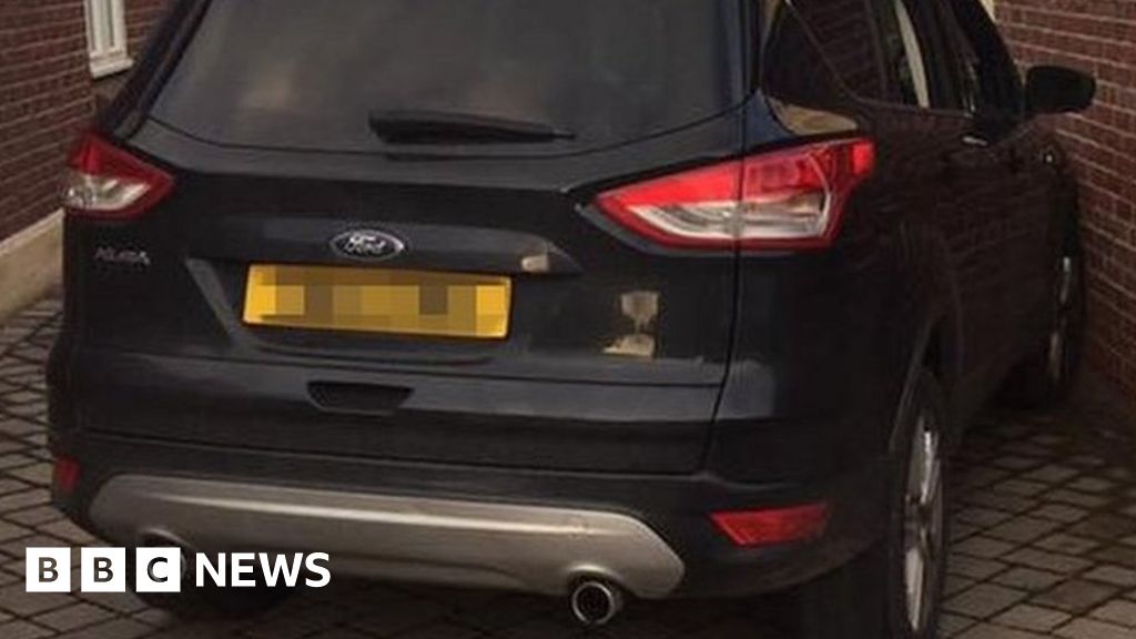 Police 'too busy' to arrest drunk driver in Somerset - BBC News