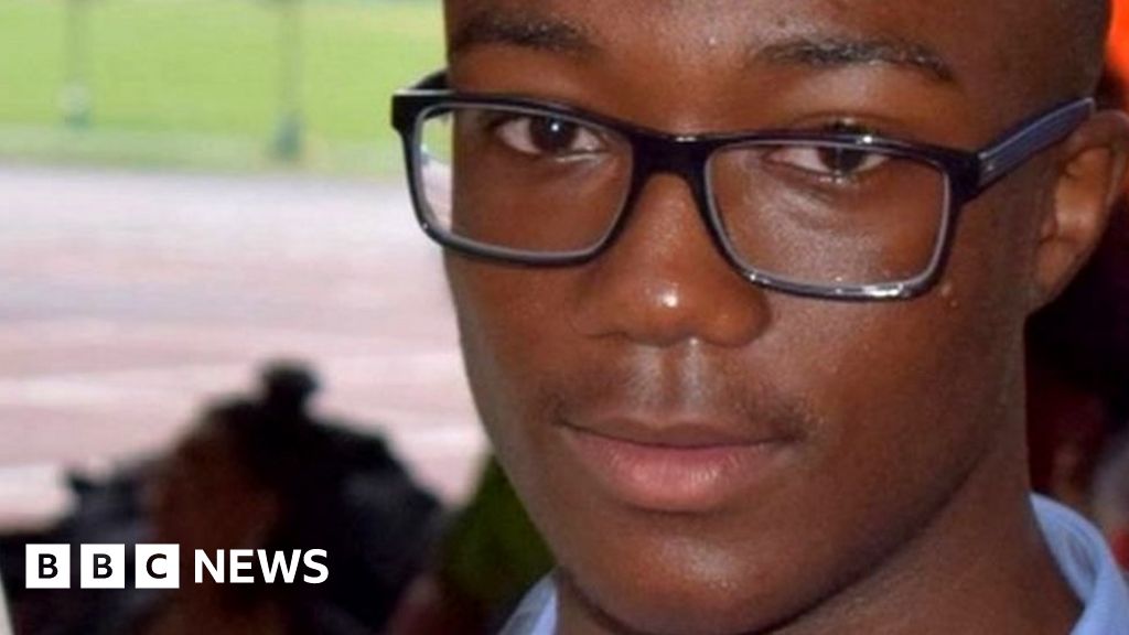 Clapham: Murder charge after man dies from 2016 stabbing