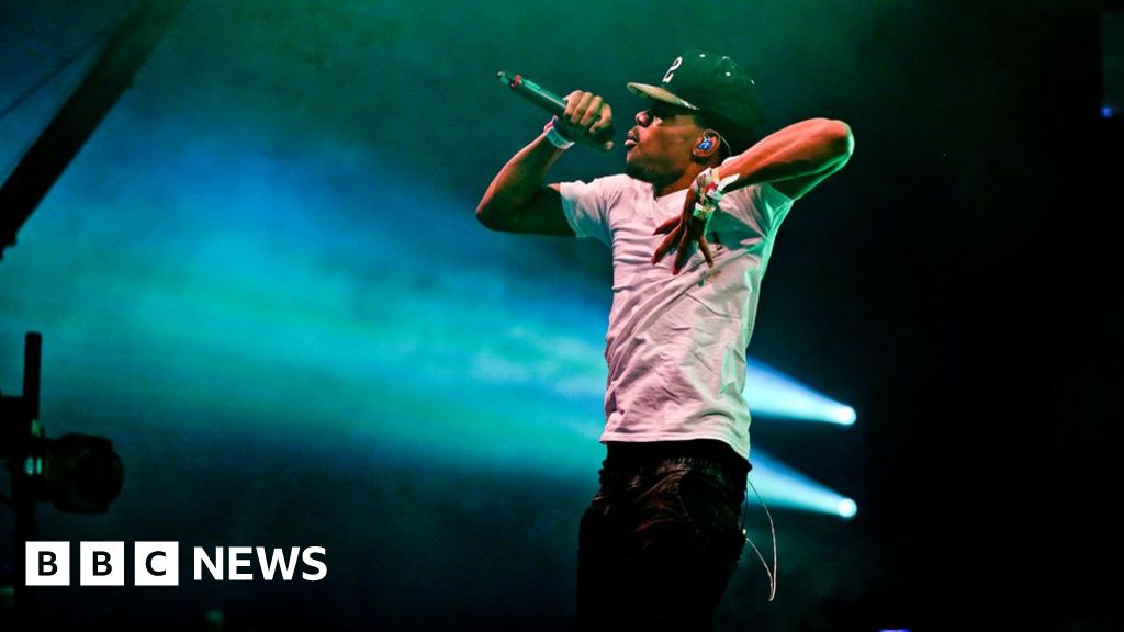 Why Chance the Rapper can't win a Grammy - BBC News