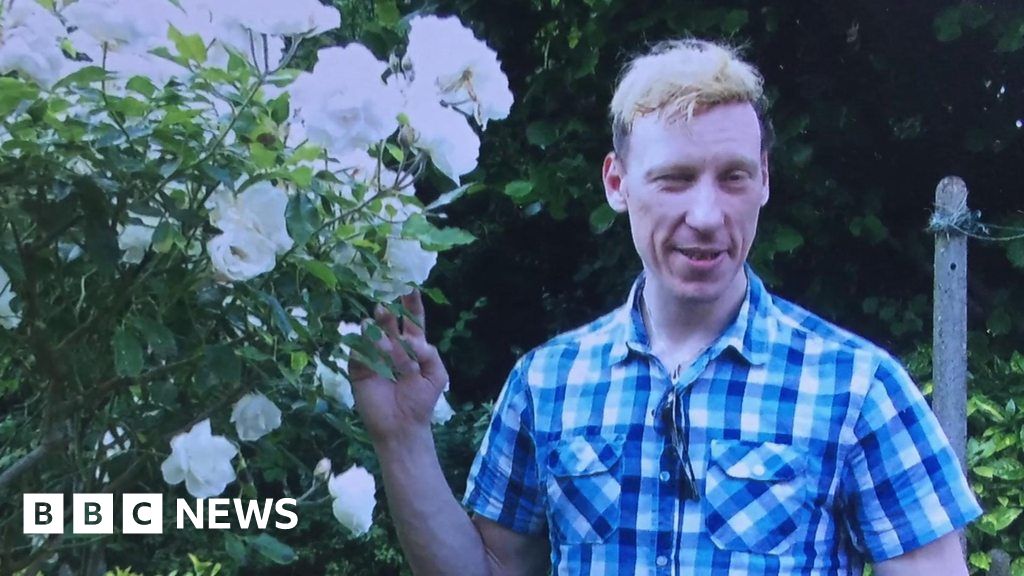 Chef Stephen Port 'drugged murder victims with GHB' - BBC News