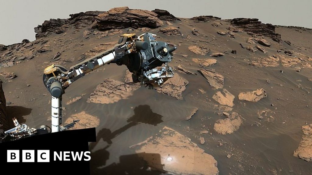 Detailed panorama of Mars' Jezero Crater delta - BBC News