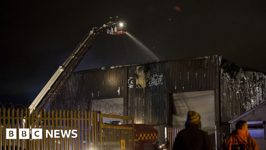90 vehicles destroyed by fire at Haggardstown near Dundalk - BBC News