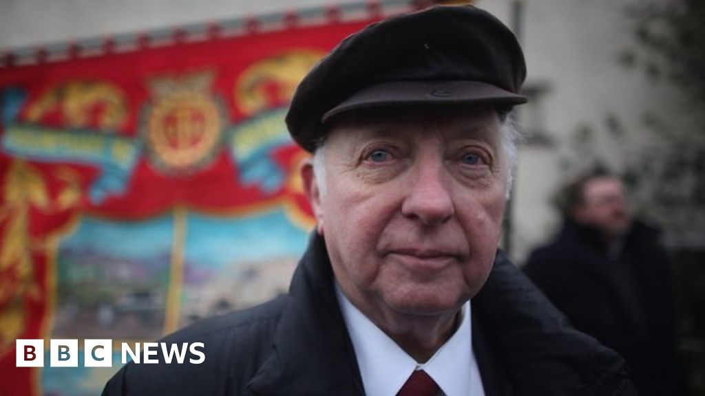 Arthur Scargill: ‘Full public inquiry’ needed on Orgreave - BBC News