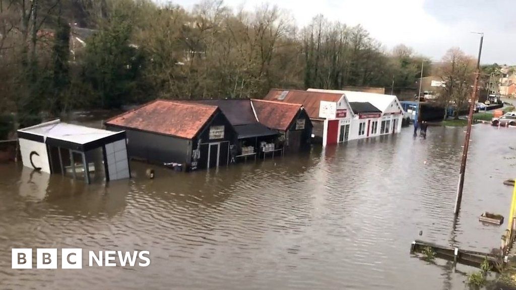 Storm Franklin: Clean-up begins after Matlock hit by flooding again ...