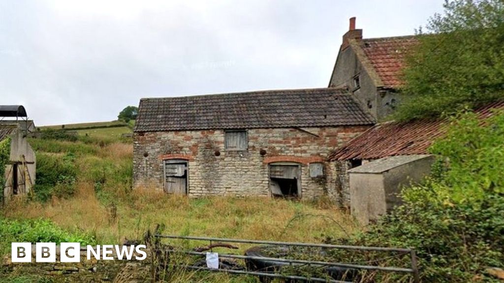 Fourth attempt to redevelop abandoned Somerset farm - BBC News