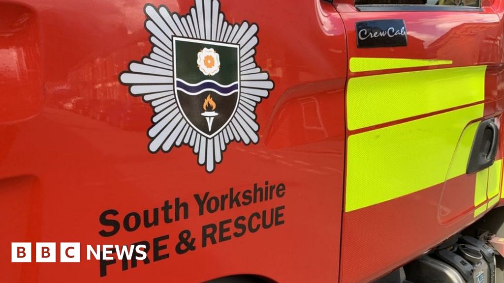 Parson Cross: Second arrest over arson attack at house - BBC News