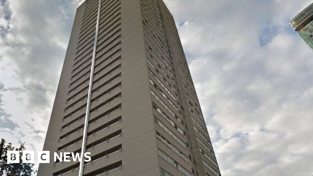 Woman fell from 11th floor flat in Birmingham 'after row' - BBC News