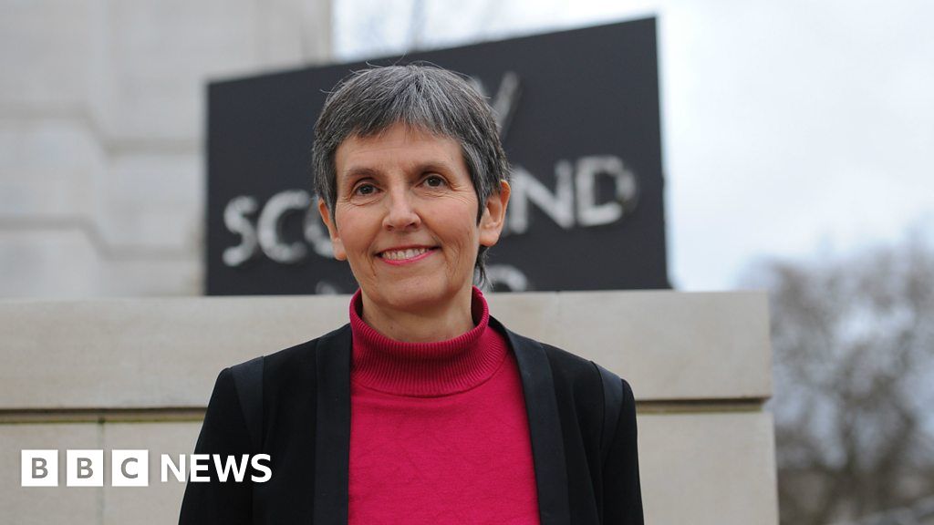 Meet the new top copper - BBC News