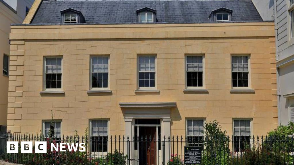 Free entry to Jersey National Trust house to mark opening - BBC News