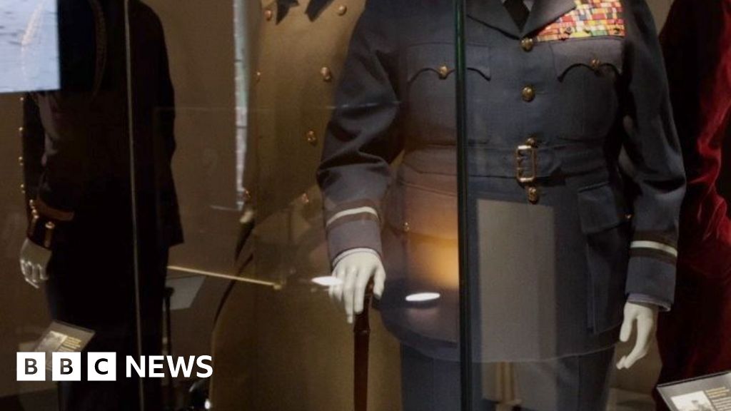 Sir Winston Churchill's uniforms go on display - BBC News