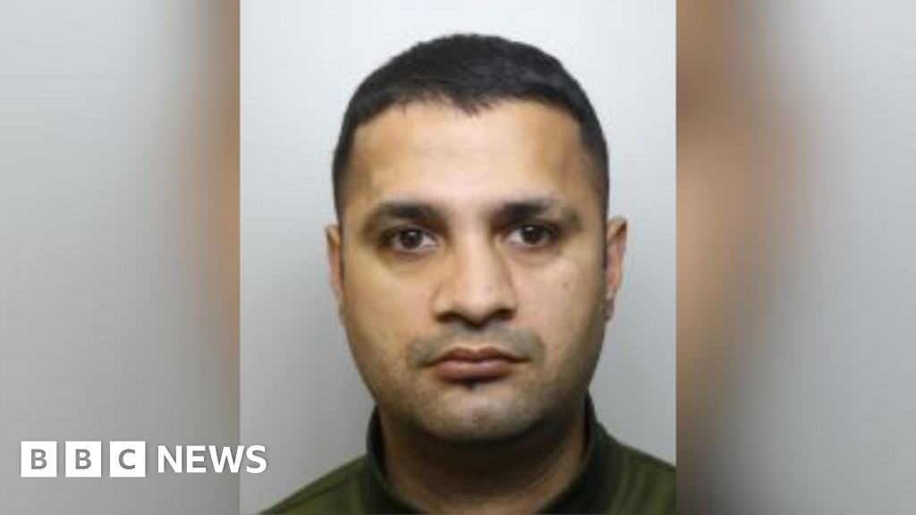 Batley man jailed for rape and trafficking offences - BBC News