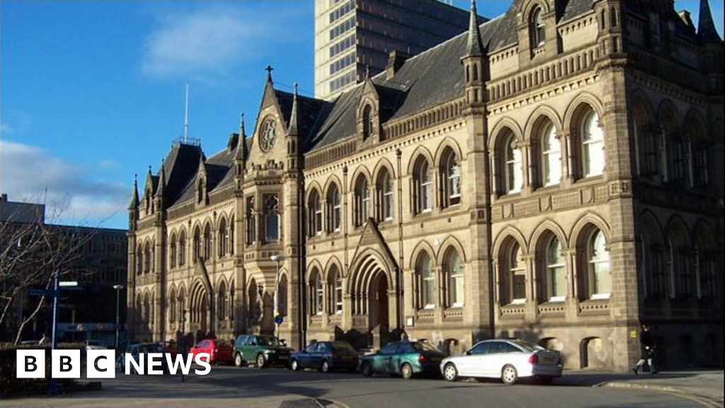 Middlesbrough's 'smoggies' label is outdated, - councillor - BBC News