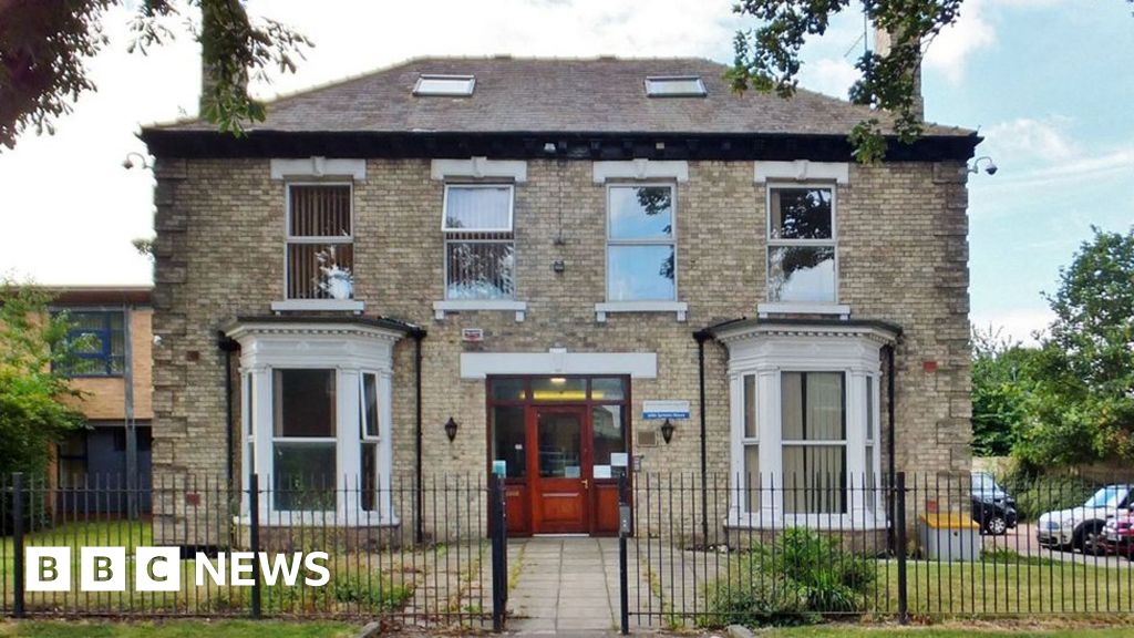 Plan to turn at-risk building in Hull into 30-room hotel