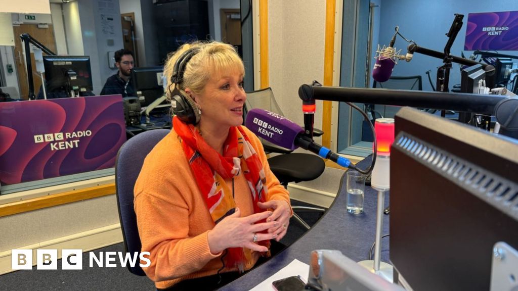 Singer Cheryl Baker guest edits BBC Kent radio show - BBC News