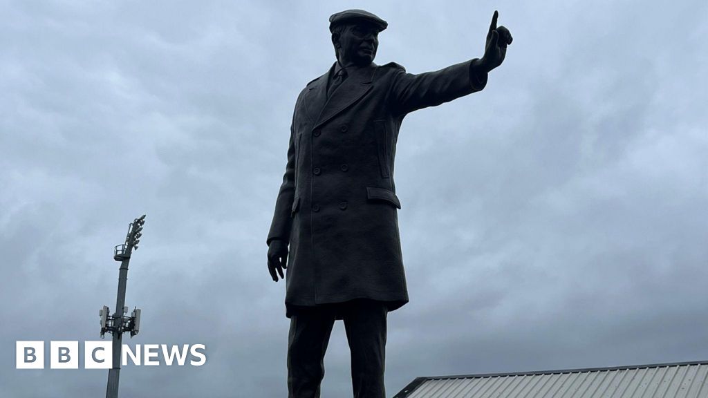 John Rudge: Statue of Port Vale legend unveiled on his 80th birthday ...