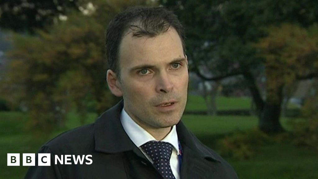Dorset Police: Driving ban for detective three times over the limit