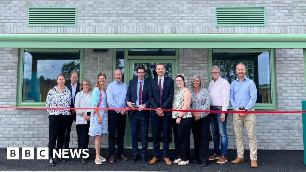 School opens new SEND hub for pupils in Bury St Edmunds - BBC News