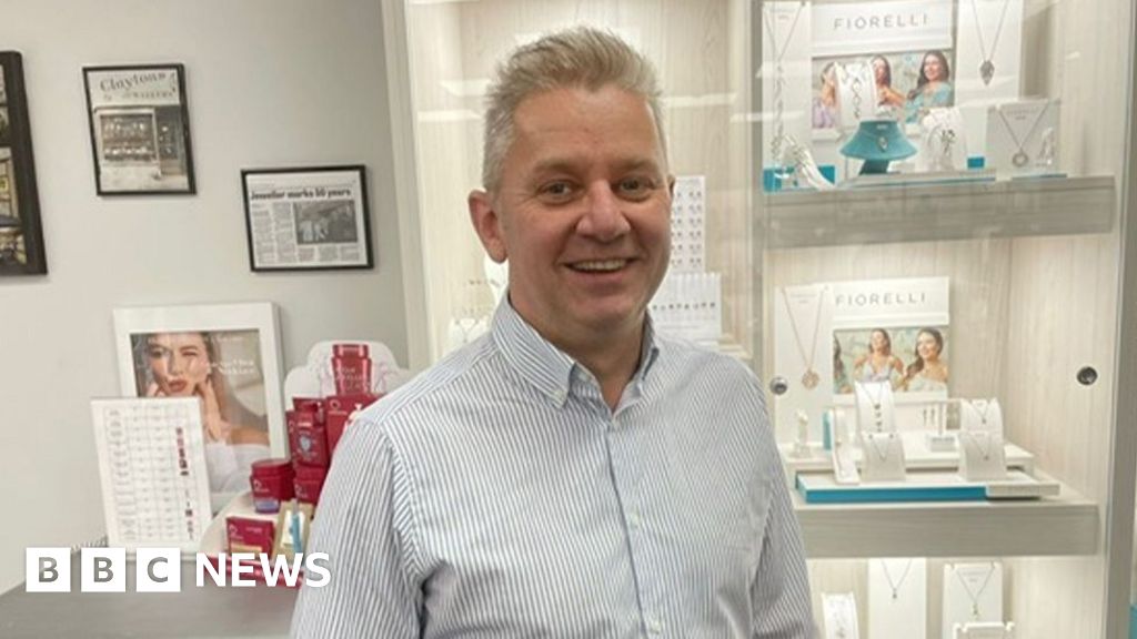 Residents' objections trigger Blackpool multiversity inquiry - BBC News