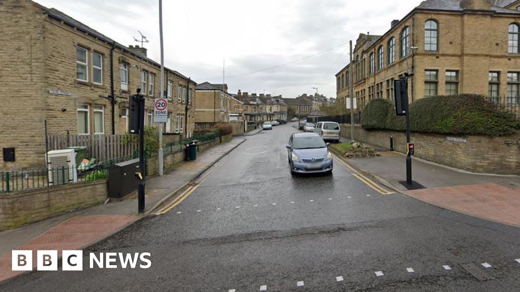 Jeremy Richardson: Tributes paid to Beckfoot Thornton head teacher ...