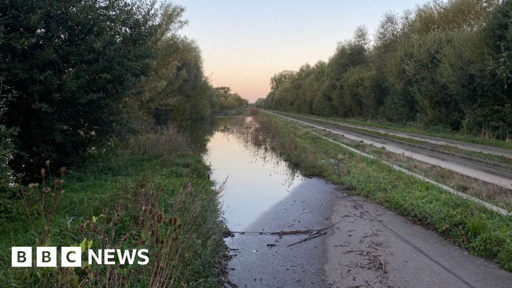 Path next to Cambridgeshire guided busway reopens after flood