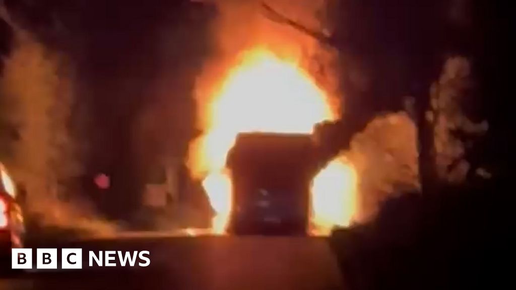 Brecon: Choir escapes dramatic coach fire unhurt - BBC News